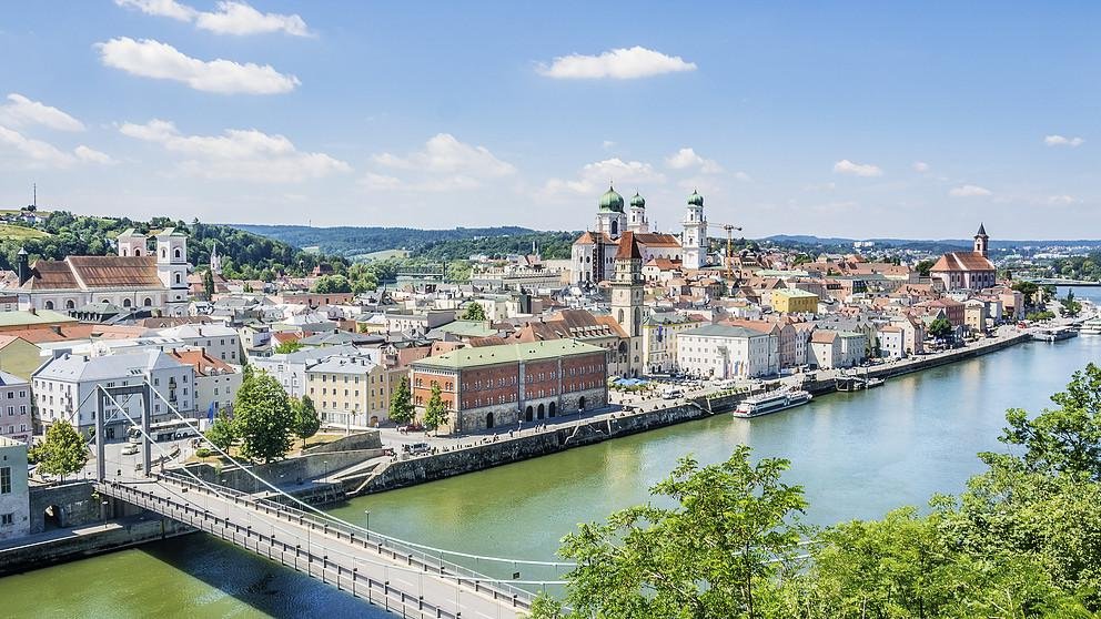 The University of Passau • University of Passau